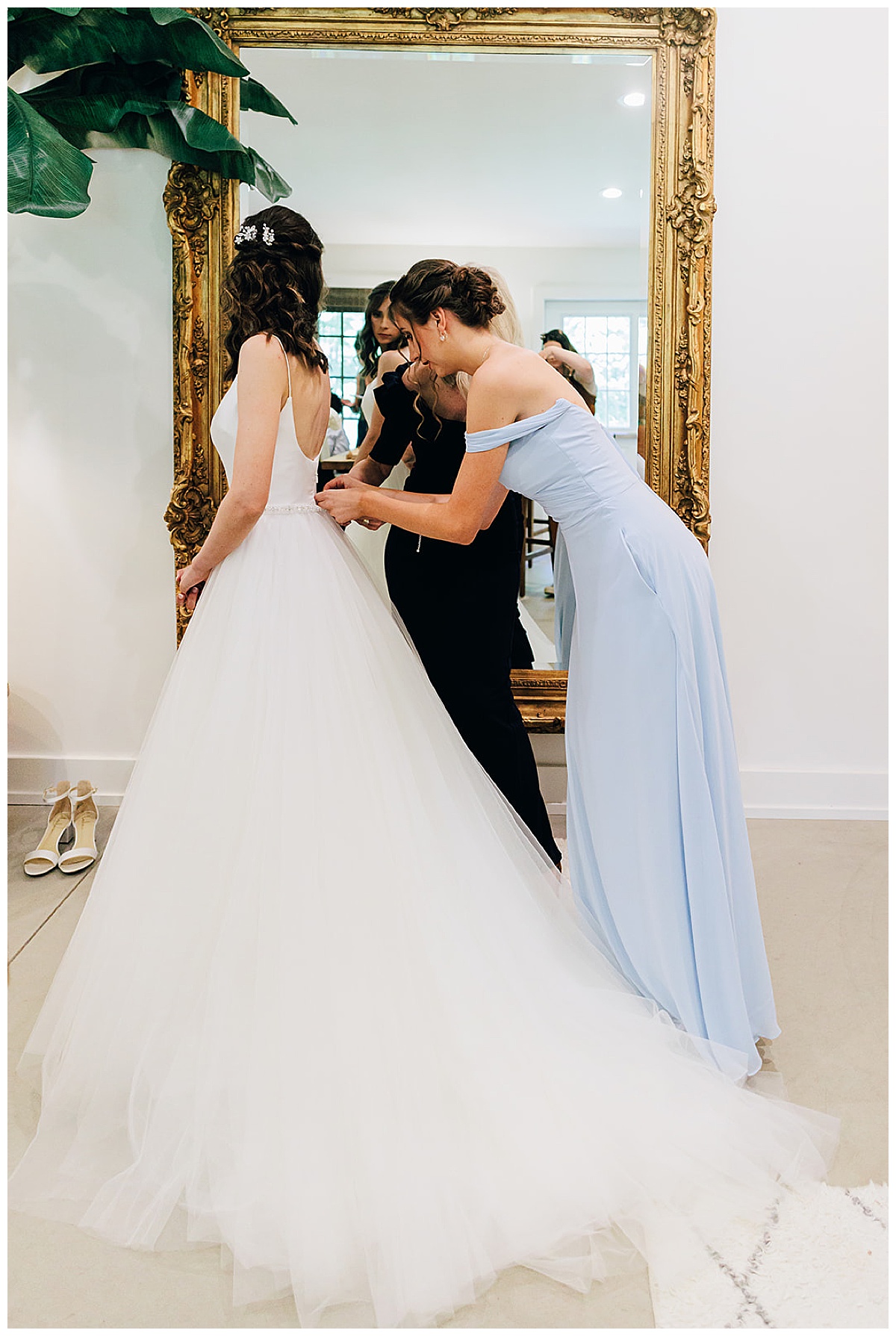 Cushing Field House I Detroit Wedding Photographer - kaylabouren.com